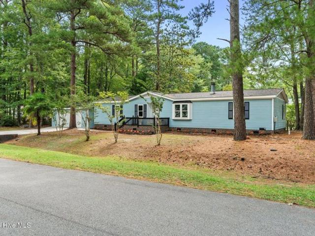 496 Maplewood Dr NW, Calabash, NC 28467