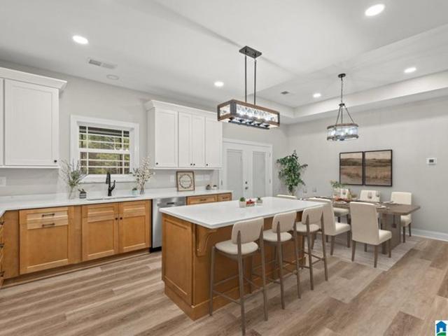 496 Mary Dr, Roanoke, AL 36274