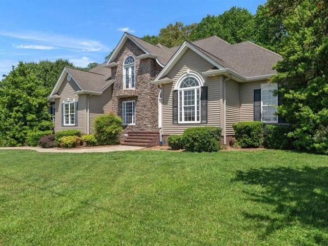 496 Megan Ln, Glasgow, KY 42141