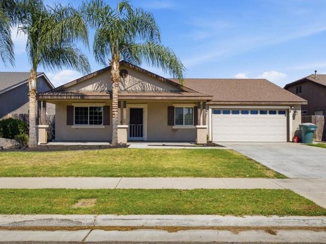 496 N Maricopa St, Tulare, CA 93274