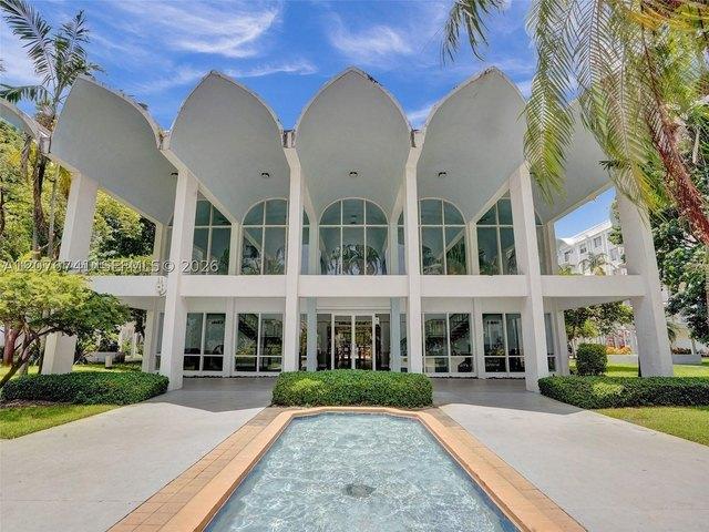 496 NW 165th St Rd Apt D310, Miami, FL 33169