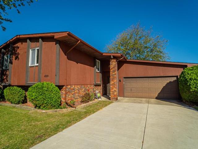 4974 W 87th Pl, Crown Point, IN 46307