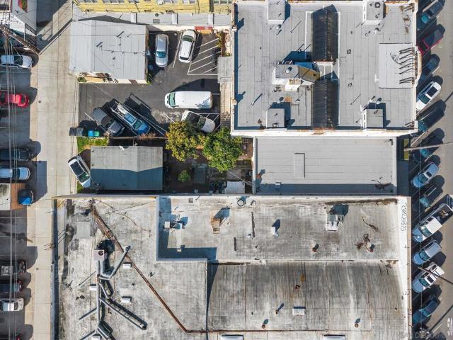 4975 Newport Ave