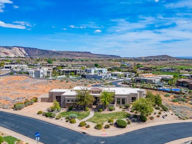 4976 N Mesquite Dr, Saint George, UT 84770