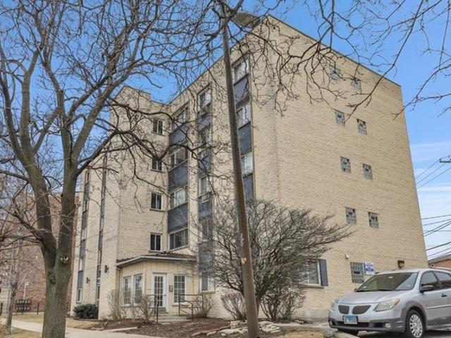 4976 N Milwaukee Ave Apt 101, Chicago, IL 60630