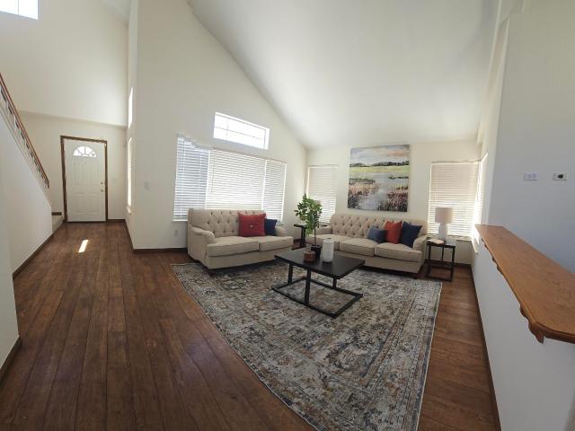 4976 Parkgreen Cir