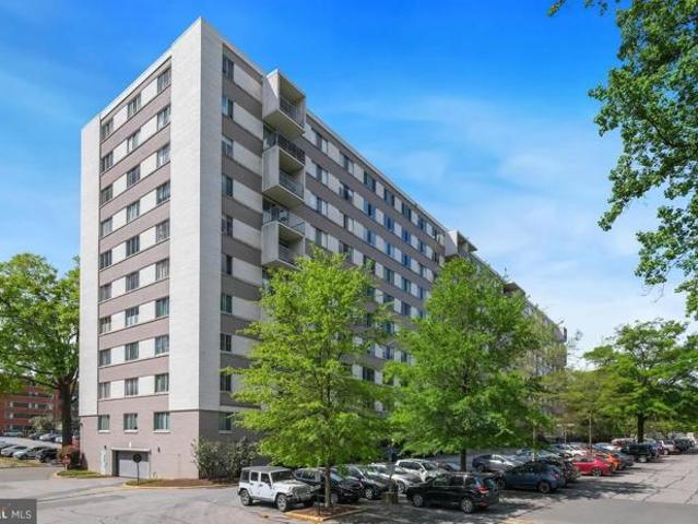 4977 Battery Ln #1 513, Bethesda, MD 20814