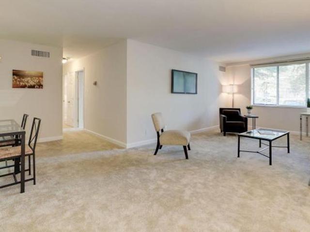 4977 Battery Ln #1 113 Bethesda, MD 20814