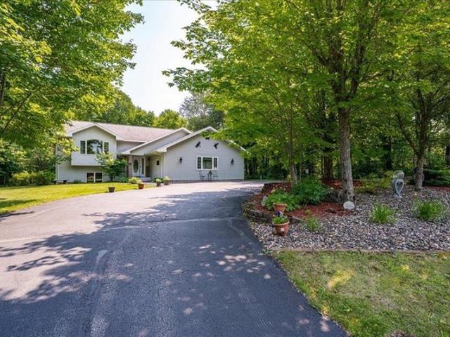 4978 Maribe Dr, Hermantown, MN 55811