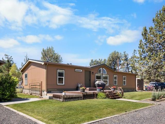 4970 NW 62nd St, Redmond, OR 97756