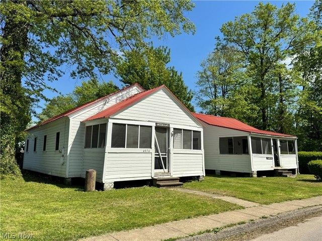 4970 and 4966 Presidential Ave, Geneva On The Lake, OH 44041