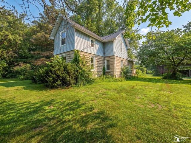 4970 Bluebush Rd, Monroe, MI 48162