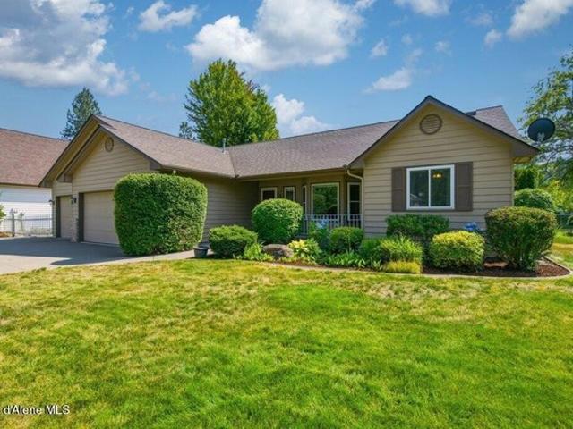 4970 E Shoreline Dr, Post Falls, ID 83854