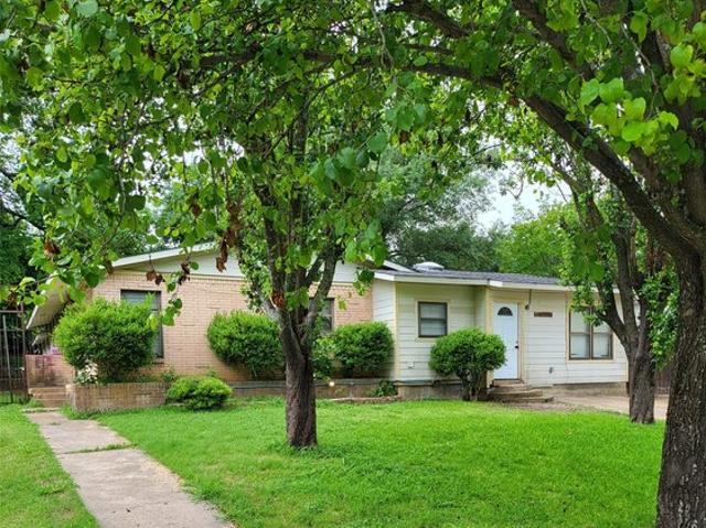 4971 Brigadoon Ln, Dallas, TX 75216