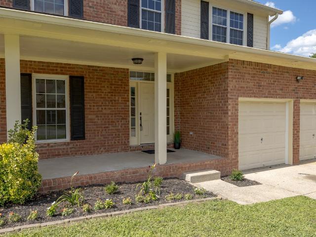 4972 Alexis Dr