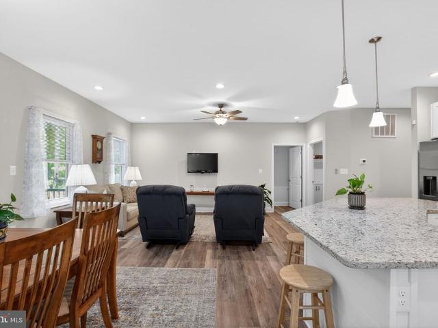 497 Circle Lane