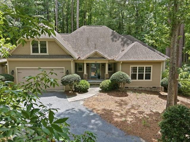 497 Clearfield Ln E, Southern Pines, NC 28387