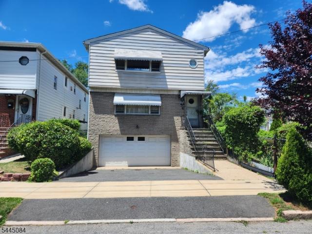 497 Clinton Pl