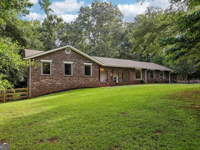 497 Crabapple Ln, Peachtree City, GA 30269