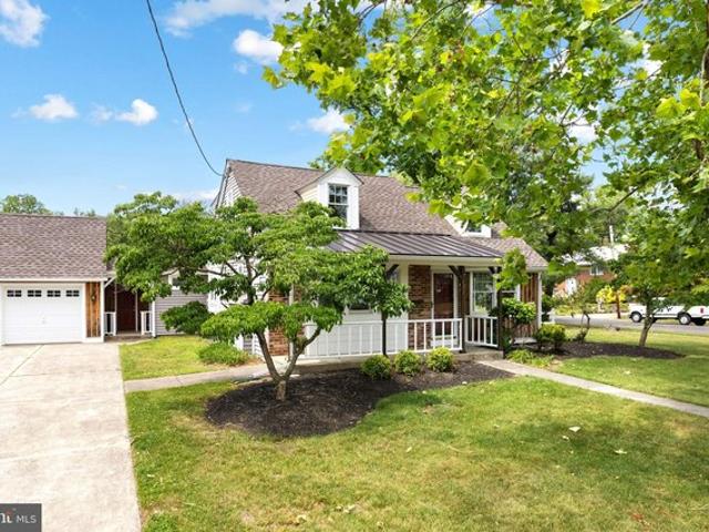 497 Austin Ave, Barrington, NJ 08007