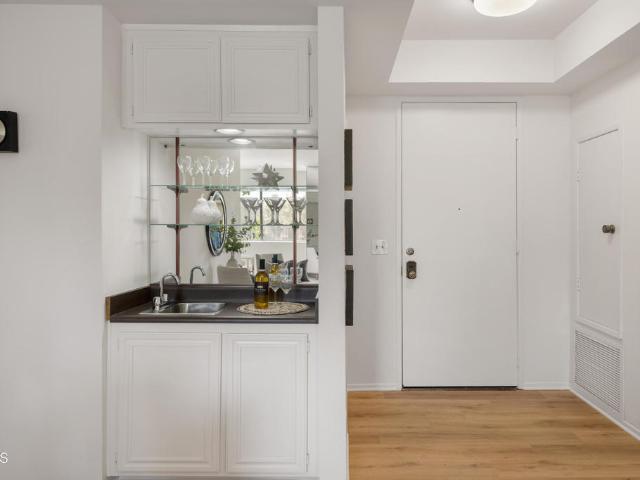497 E California Boulevard 203