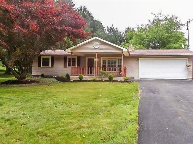 497 E Jamestown Rd, Greenville, PA 16125