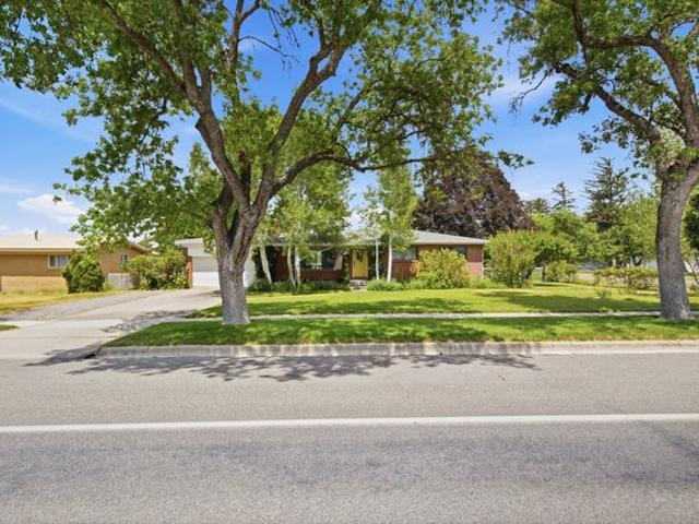 497 E Main St, Hyrum, UT 84319