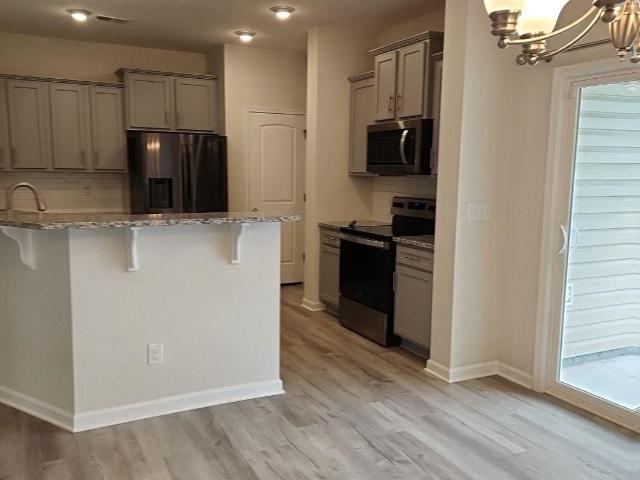 497 Hillsborough Dr