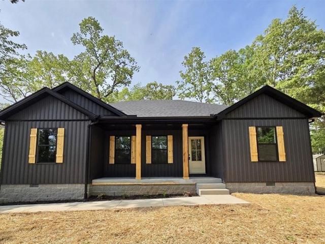 497 Hunters Cir, Russellville, KY 42276