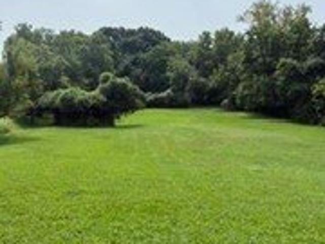 4984 Ambs Rd, Mehlville, MO 63128