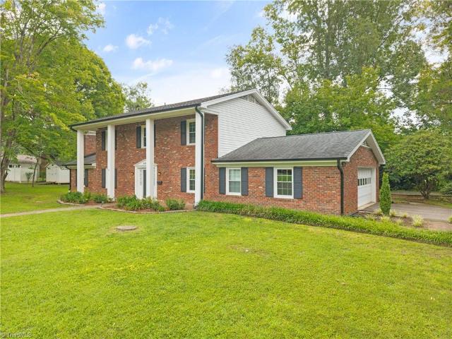 4986 Lombardy Lane