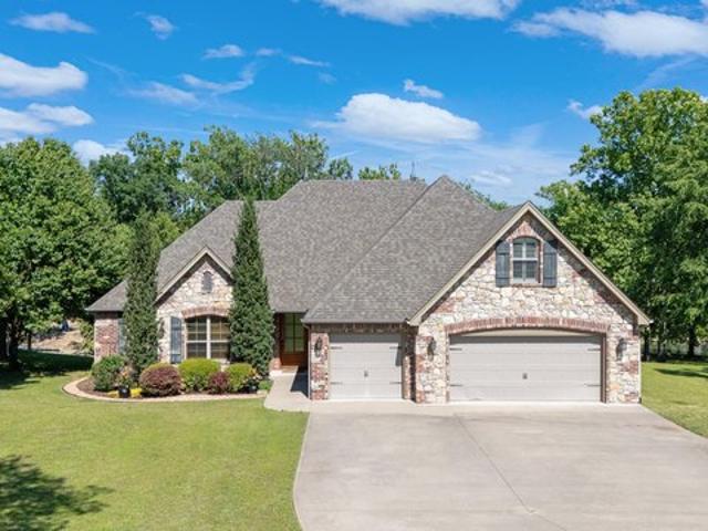 4987 Lighthouse Springs Dr, Grove, OK 74344