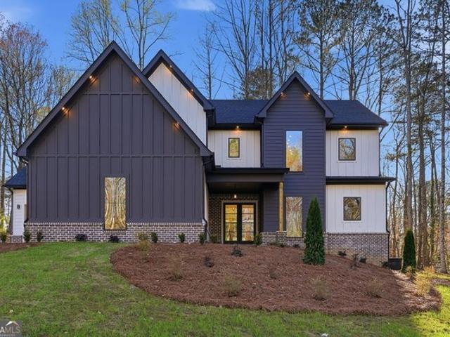 4988 Hidden Branch Dr, Sugar Hill, GA 30518