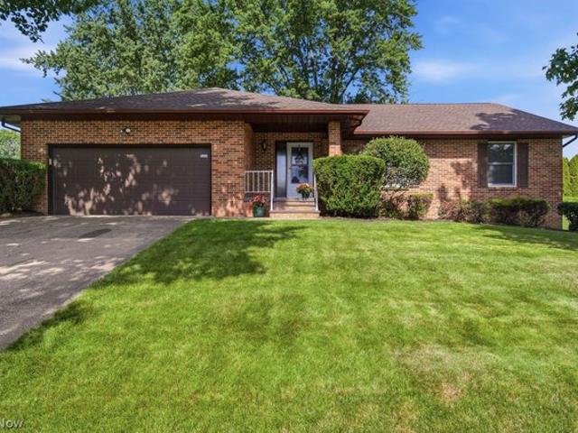 4988 Patricia Dr, Akron, OH 44319