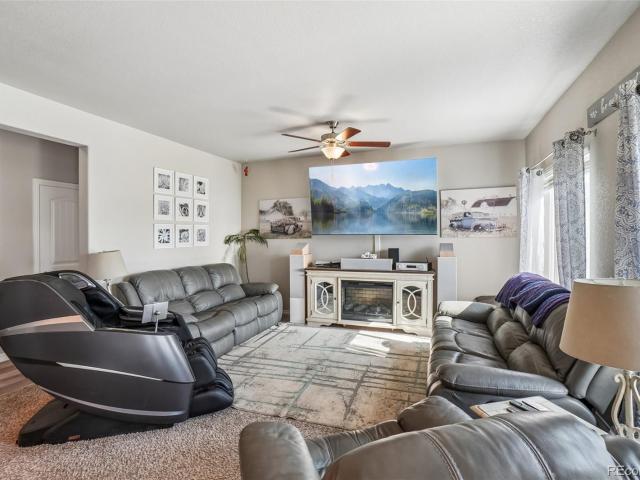 4988 Priors Drive