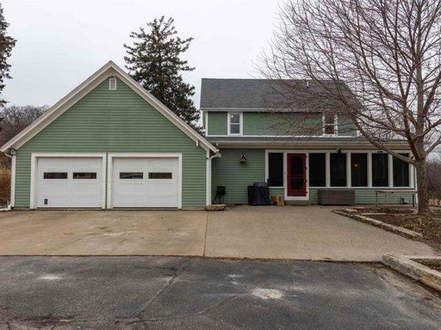 4989 N Ford Rd, Scales Mound, IL 61075