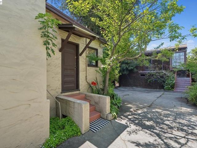 4989 Shafter Ave, Oakland, CA 94609