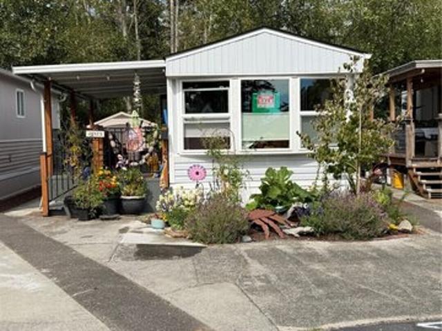 4980 Morgan Dr Trlr 42, Birch Bay, WA 98230