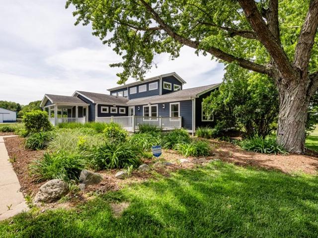 4980 Spring Creek Rd, Three Oaks, MI 49128