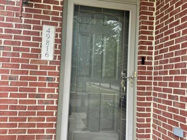 49816 Potomac Rd Unit 81, Canton, MI 48188