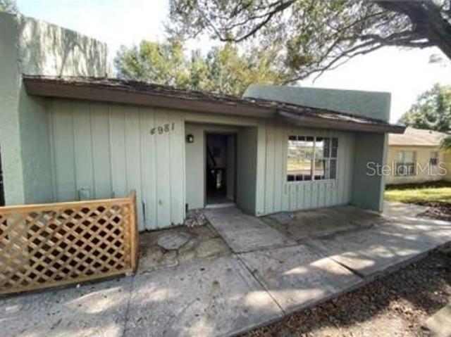 4981 Steel Dust Ln, Lutz, FL 33559