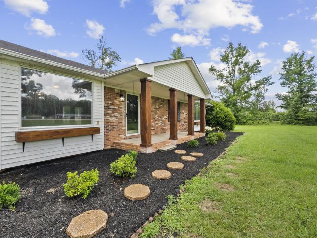 4982 Highway 43 N