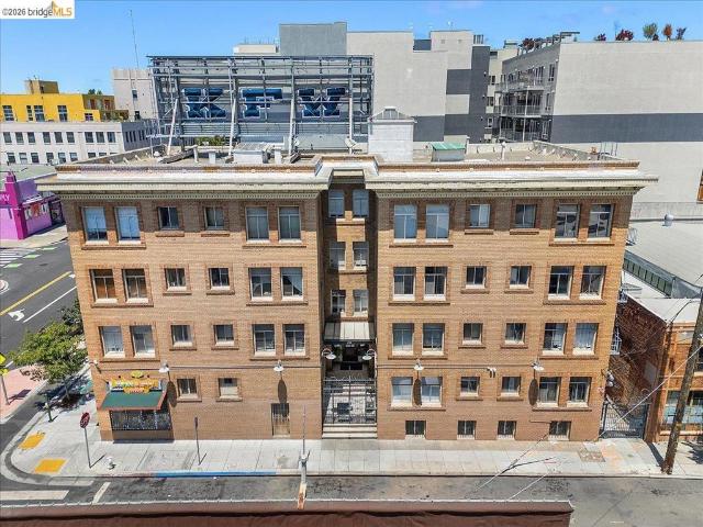 498 25th Street