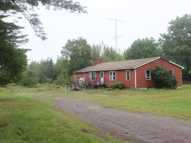 498 Old County Rd, Pembroke, ME 04666