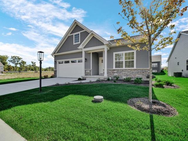 498 Magnolia Ln, Chesterton, IN 46304
