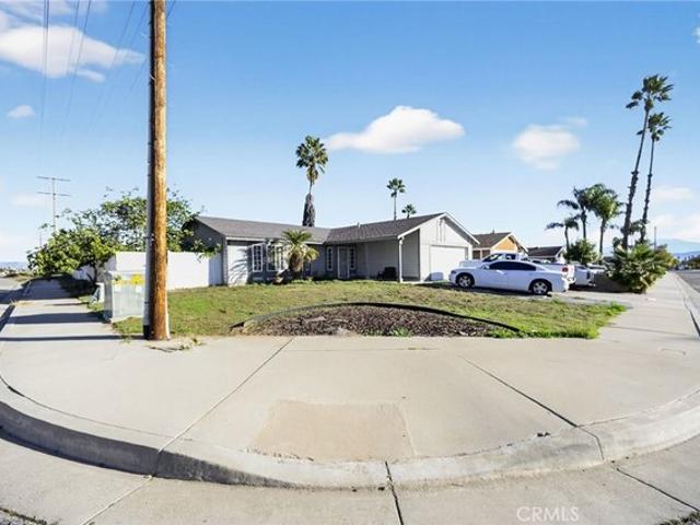 498 Serrana Rd, Perris, CA 92570