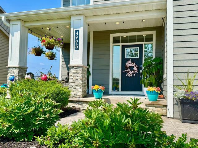 4995 Chalet Court