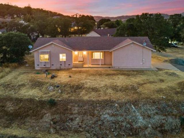 4995 Dunn Rd, Valley Springs, CA 95252