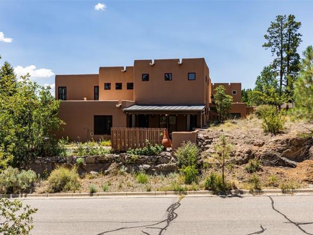4995 Hermosura, Los Alamos, NM 87544