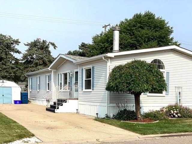49963 Fox Trl, Shelby Township, MI 48315